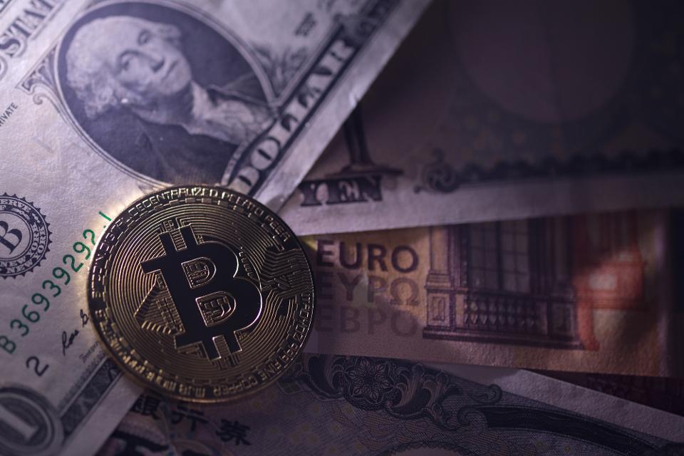 El Bitcoin sigue subiendo y empieza a consolidarse como el "oro digital ...