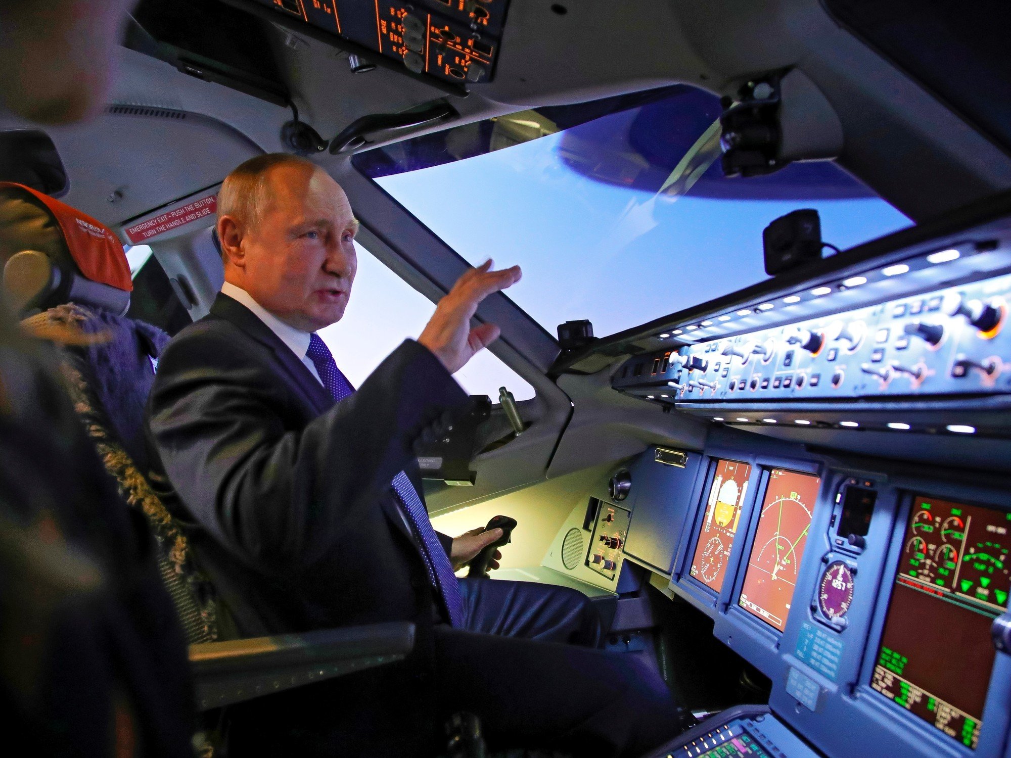 Ahora Vladimir Putin toma de rehenes a las naves de las aerolíneas ...