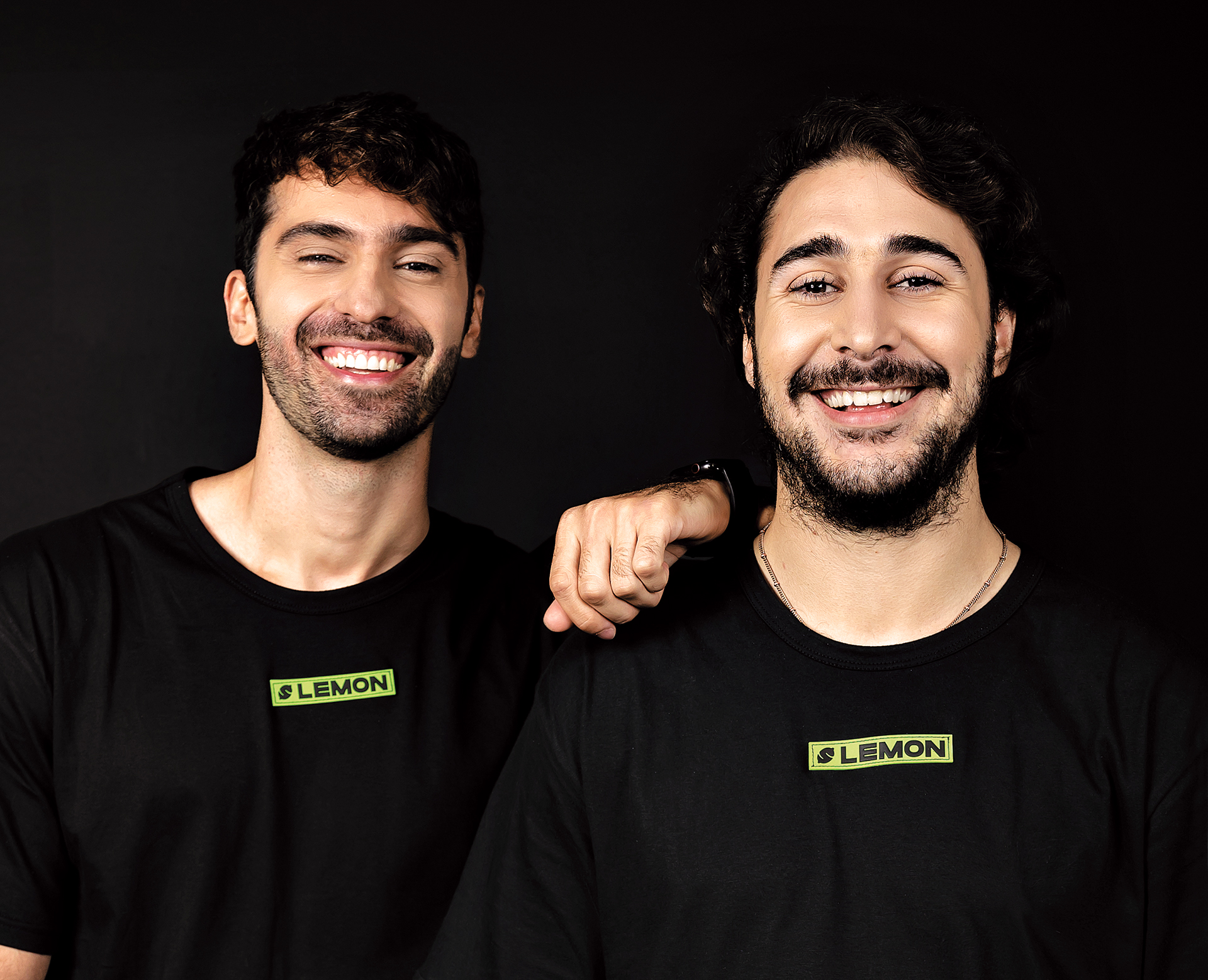 Lemon: la historia de los jóvenes que crearon la primera tarjeta que ...