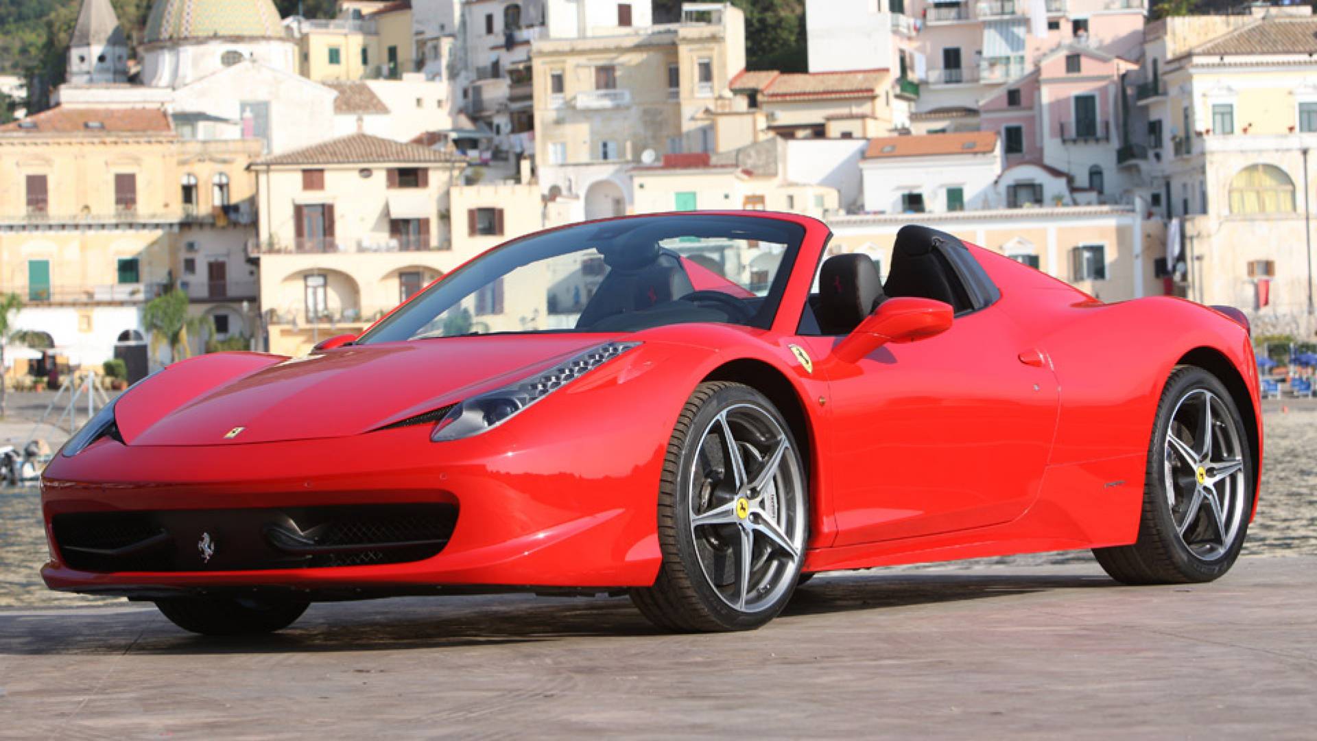 Ferrari llama a revisión a 2.222 Speciale y Spider - Forbes Argentina
