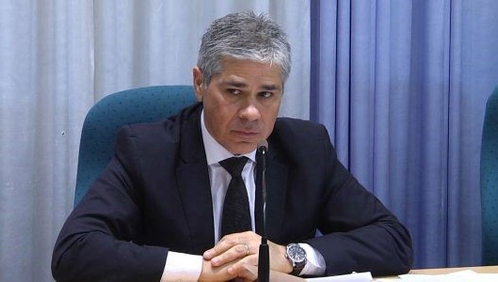 YPF agita el fantasma de Milei y pone en duda la continuidad de sus ...