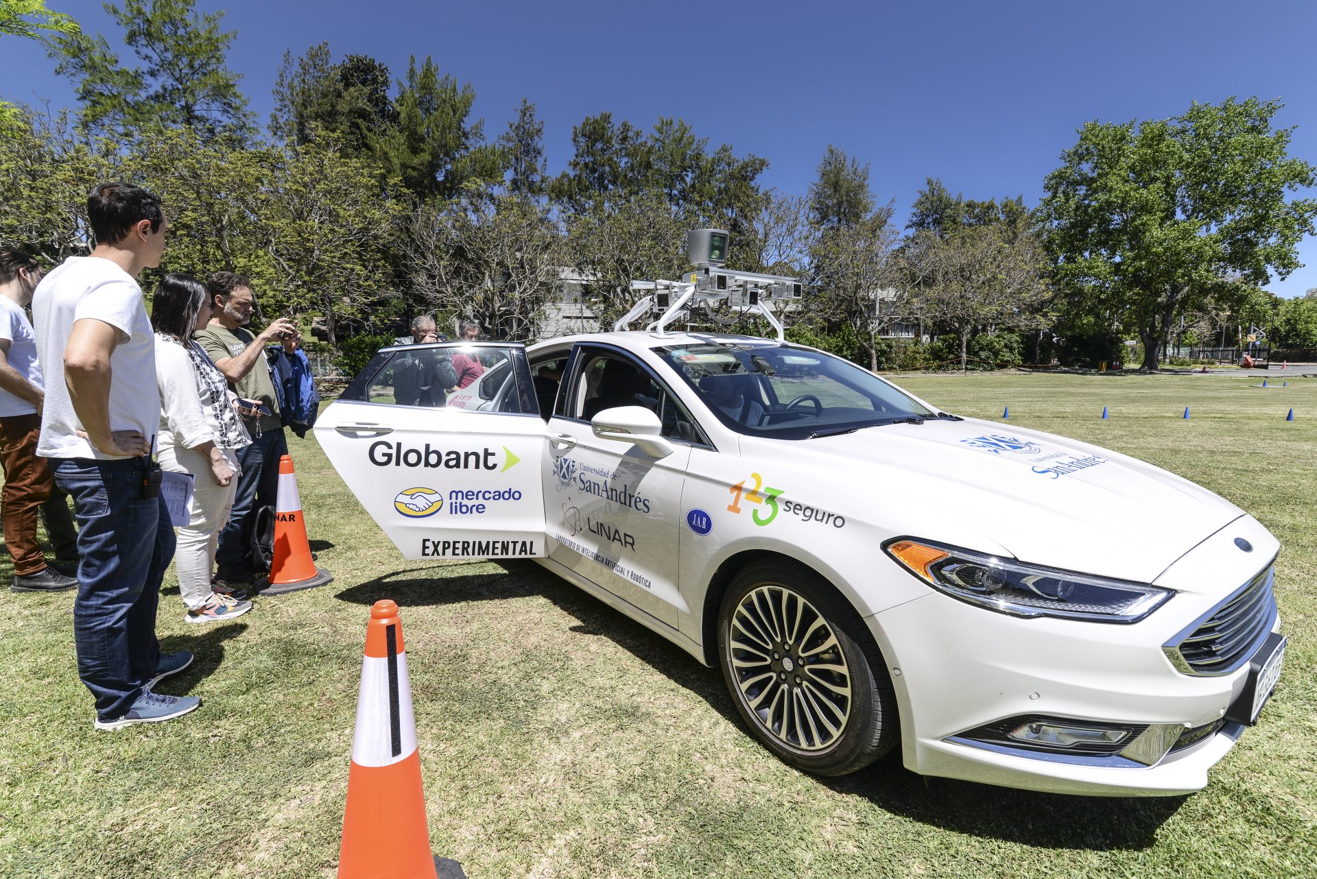 Hacia dónde va el mercado de los vehículos autónomos: cifras globales y ...