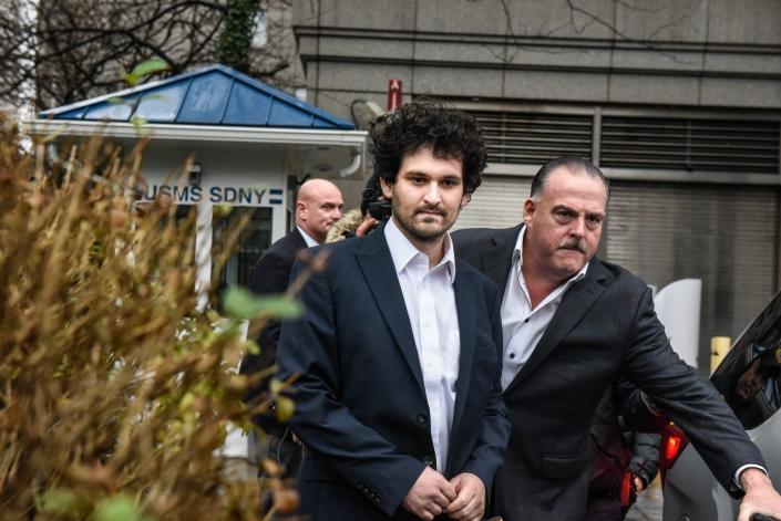 Reclusión, soledad y olvido: Así es la nueva vida de Sam Bankman-Fried ...