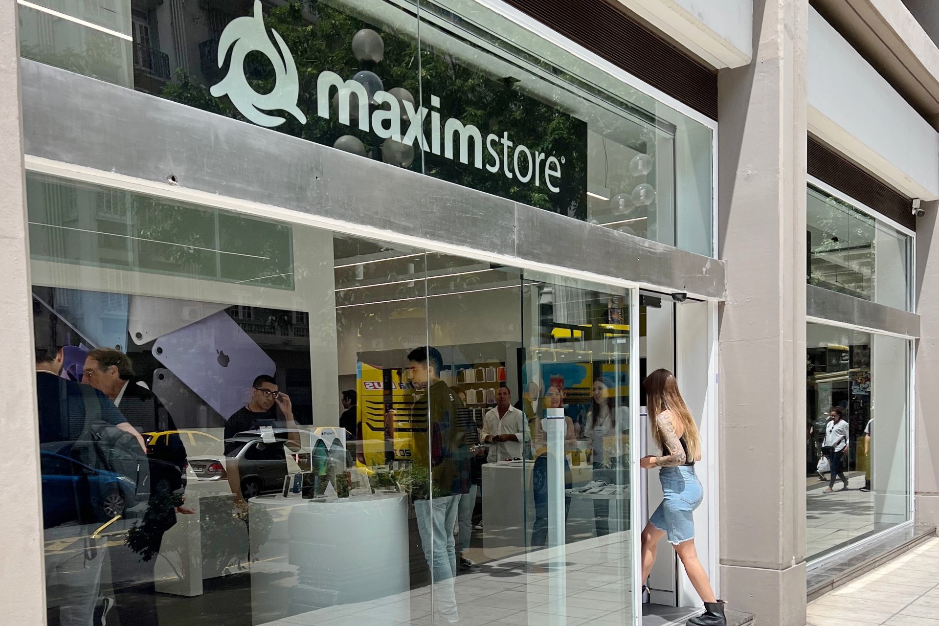 En el marco de su 35° aniversario, maximstore estrenó nuevo local - Forbes Argentina