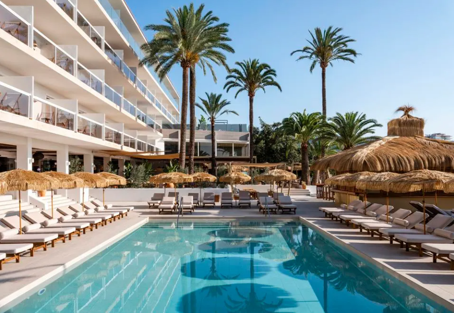 Cómo es el nuevo hotel de Rafael Nadal en Mallorca - Forbes Argentina