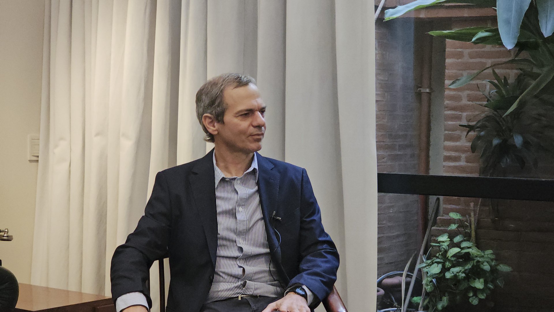 Lucas Llach - Forbes Argentina