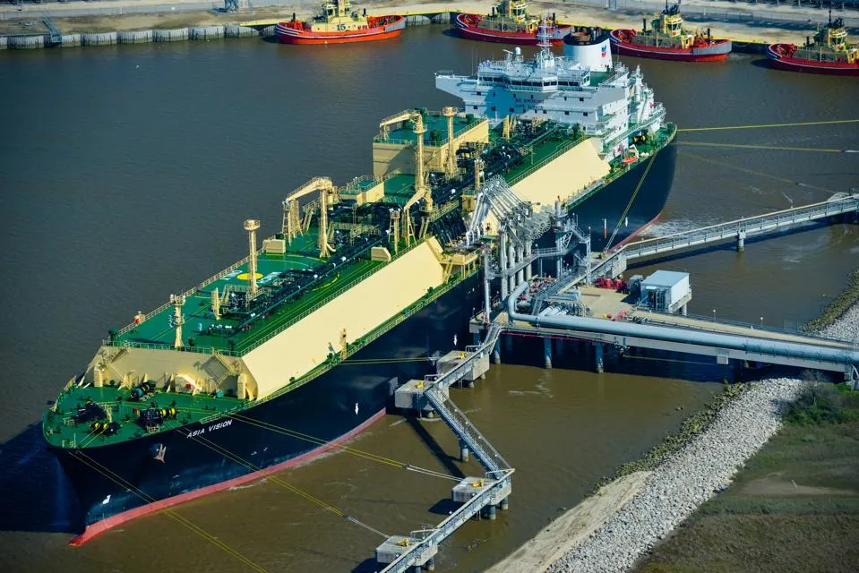 Por qué el mercado mundial de GNL podría ser testigo de un nuevo ...